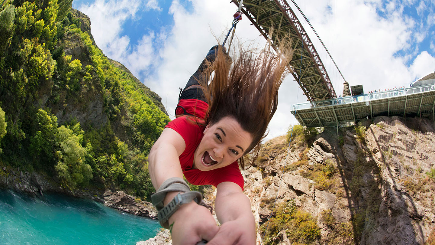 7 Best Places to Bungee Jump in New Zealand - backpackerboard NZ