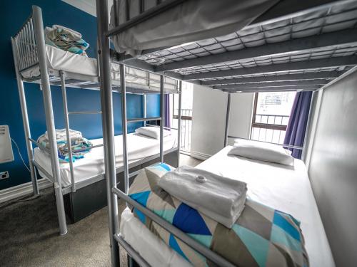 Index of /images/hostels/